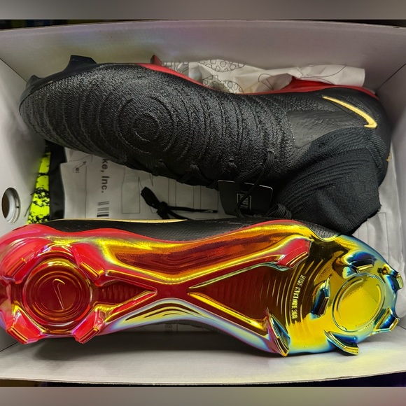 Nike | Shoes | Nike Phantom Luna 2 Elite Fg Hightop Custom Soccer ...
